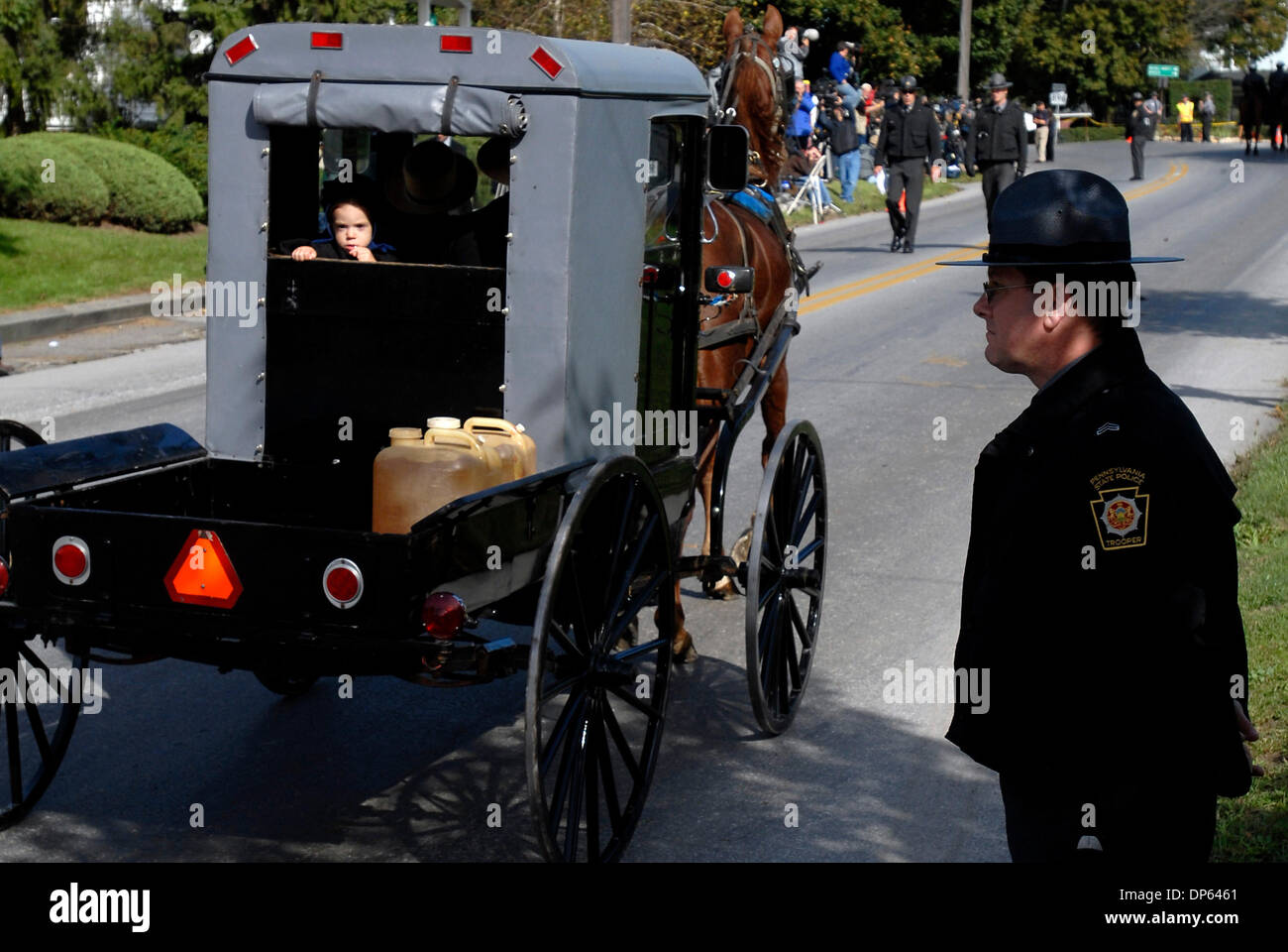 Amish funeral procession hi-res stock photography and images - Alamy