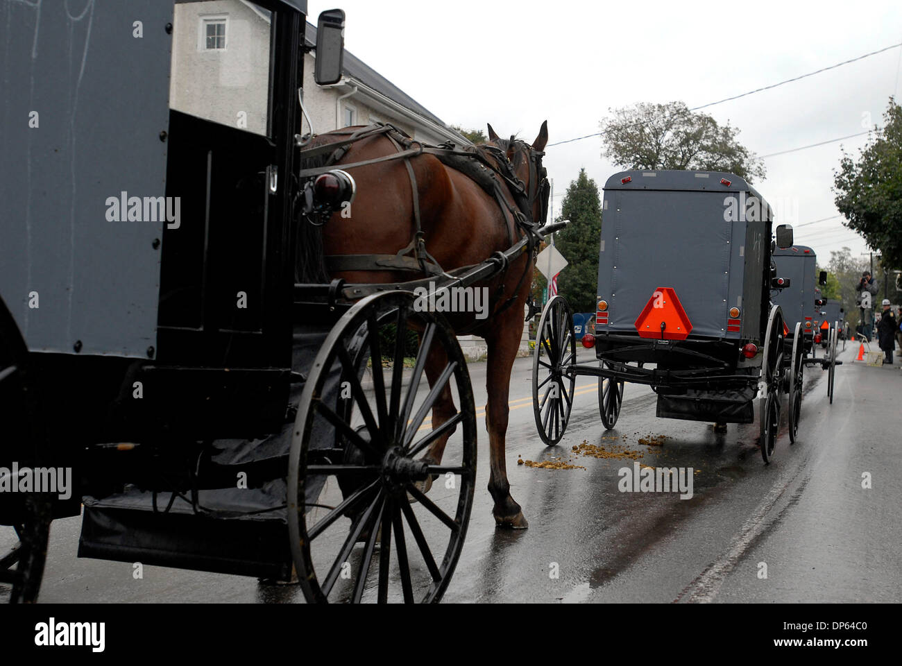 Funeral processions on the road hi-res stock photography and images - Alamy