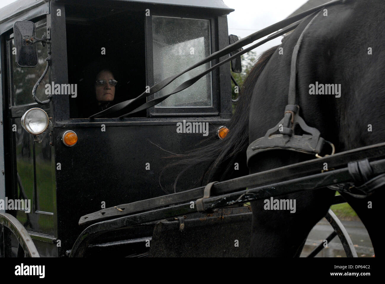 Funeral processions on the road hi-res stock photography and images - Alamy