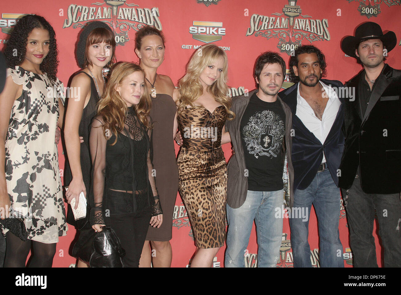 Scream tv cast hi-res stock photography and images - Alamy