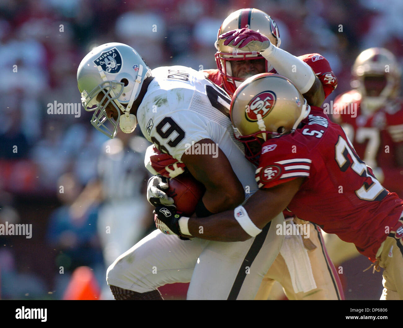 34 ton hi-res stock photography and images - Alamy