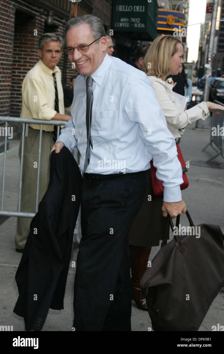 Oct 10, 2006; New York, NY, USA; Reporter BOB WOODWARD poses for photos ...