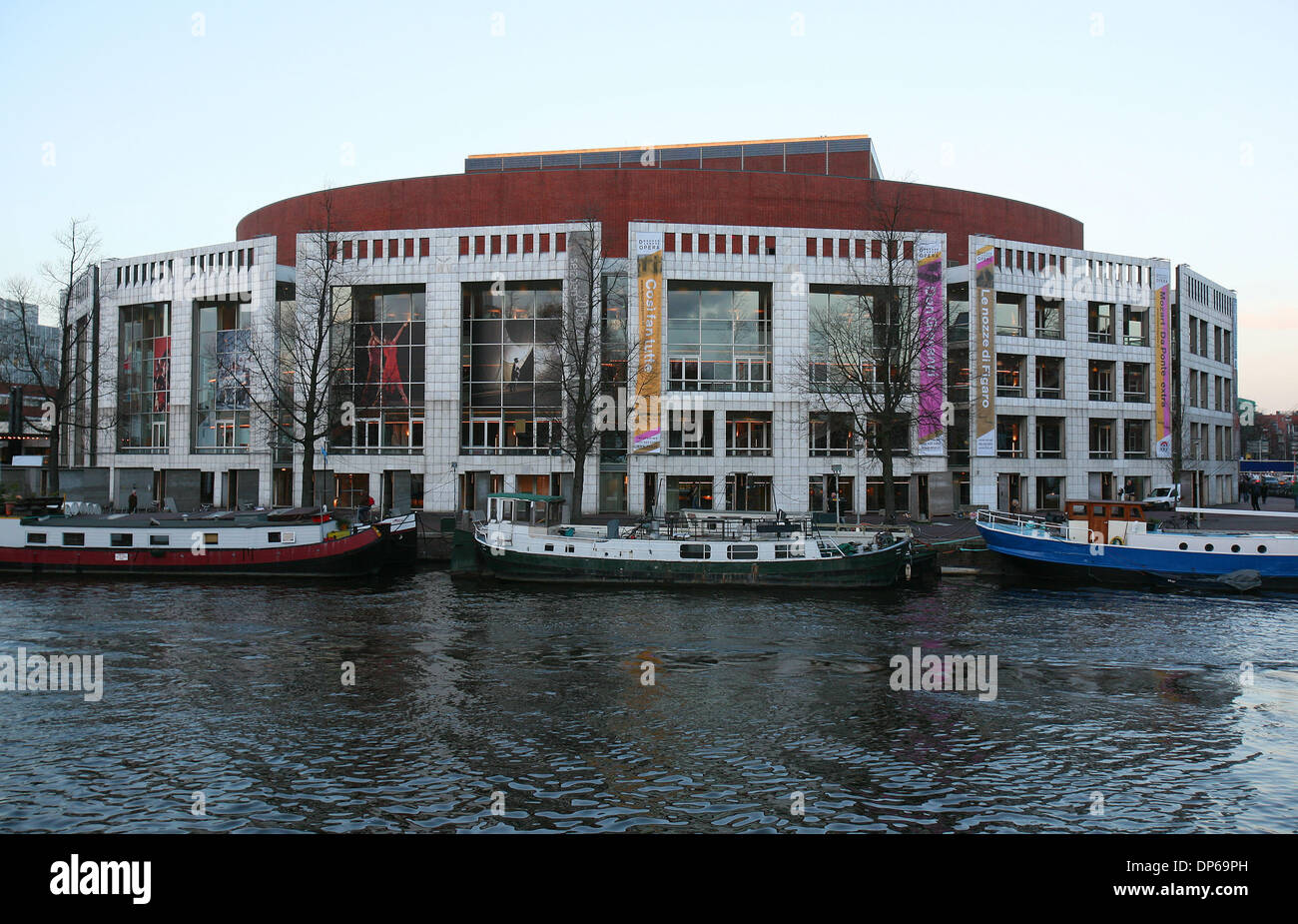 National ballet hi-res stock photography and images - Alamy