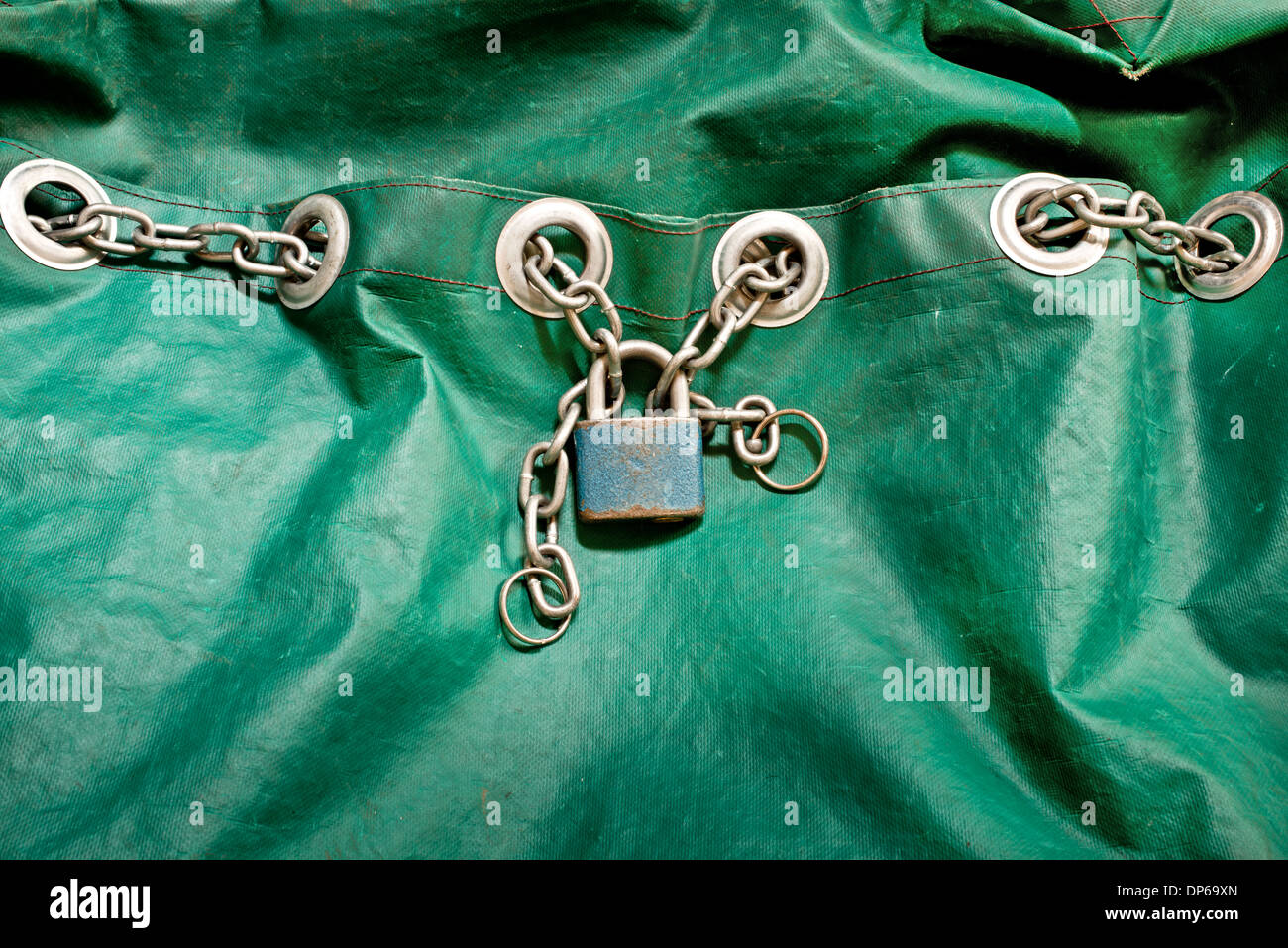 Sack chain hi-res stock photography and images - Alamy