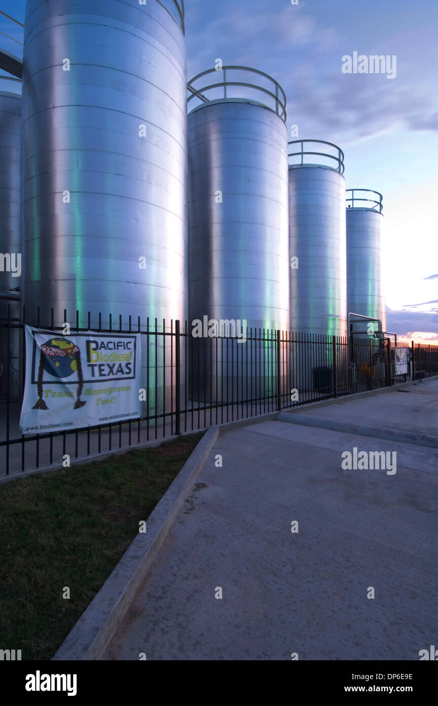 Soybean biodiesel hi-res stock photography and images - Alamy