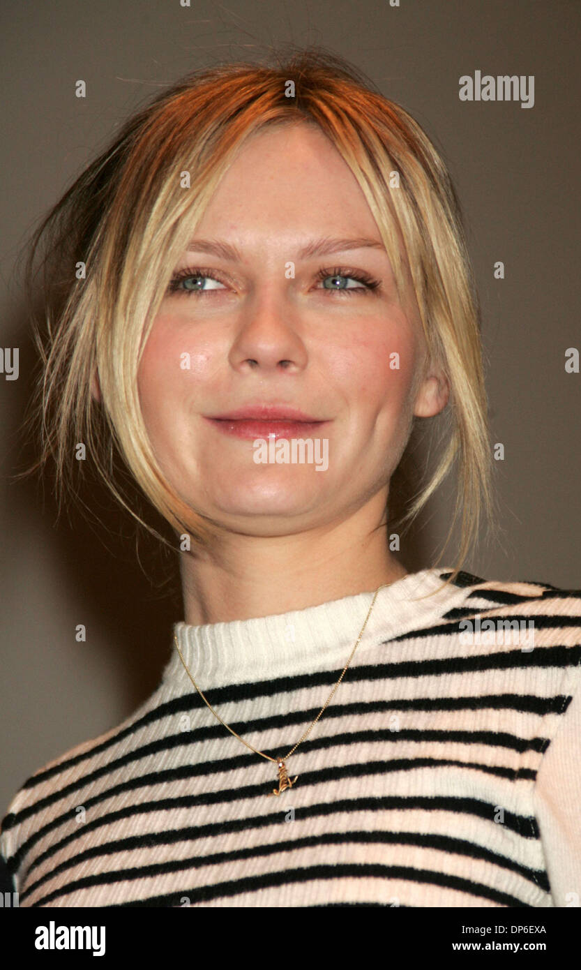Oct 13, 2006; New York, NY, USA; Actress KIRSTEN DUNST at the press ...