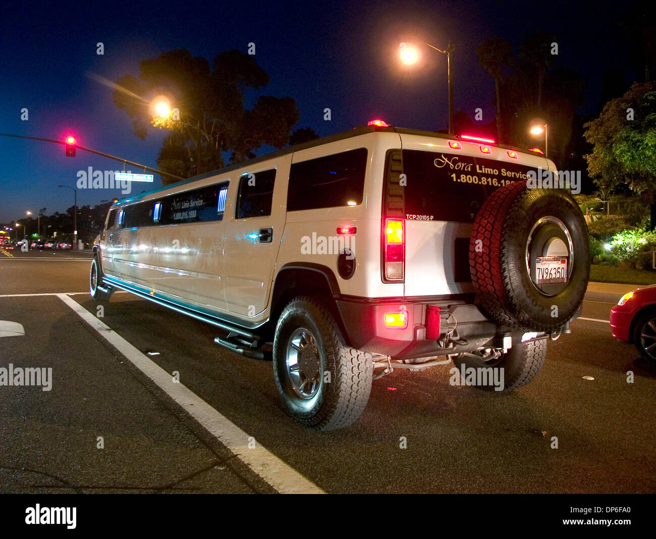 Oct 14, 2006; Laguna Beach, CA, USA; The Hummer H2 SUV (Sport Utiluity ...