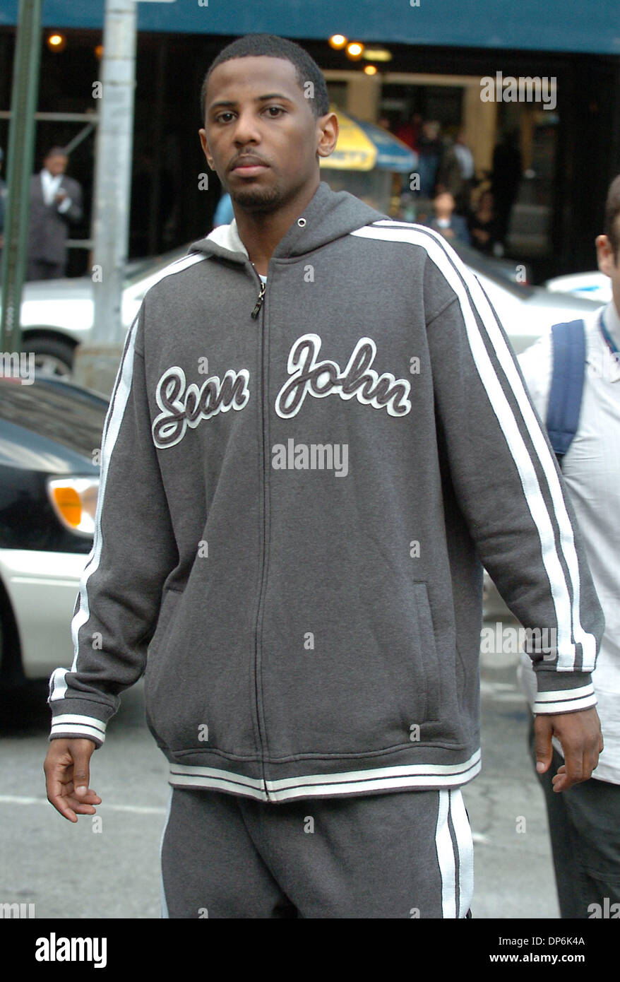 Oct 18, 2006; MANHATTAN, NY, USA; Rapper FABOLOUS (C), whose real name ...