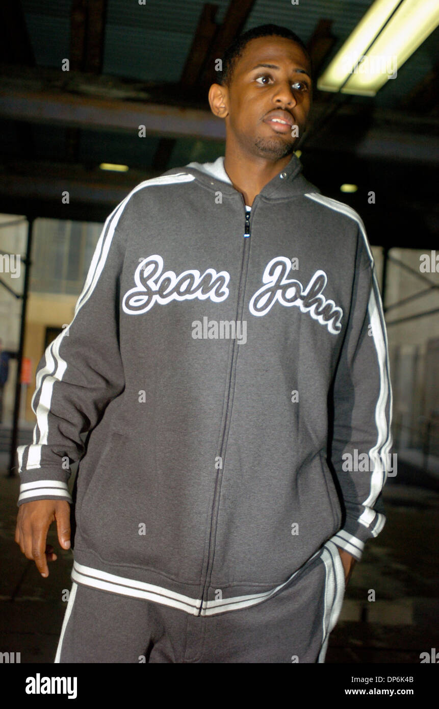 Oct 18, 2006; MANHATTAN, NEW YORK, USA; Rapper FABOLOUS, whose real ...