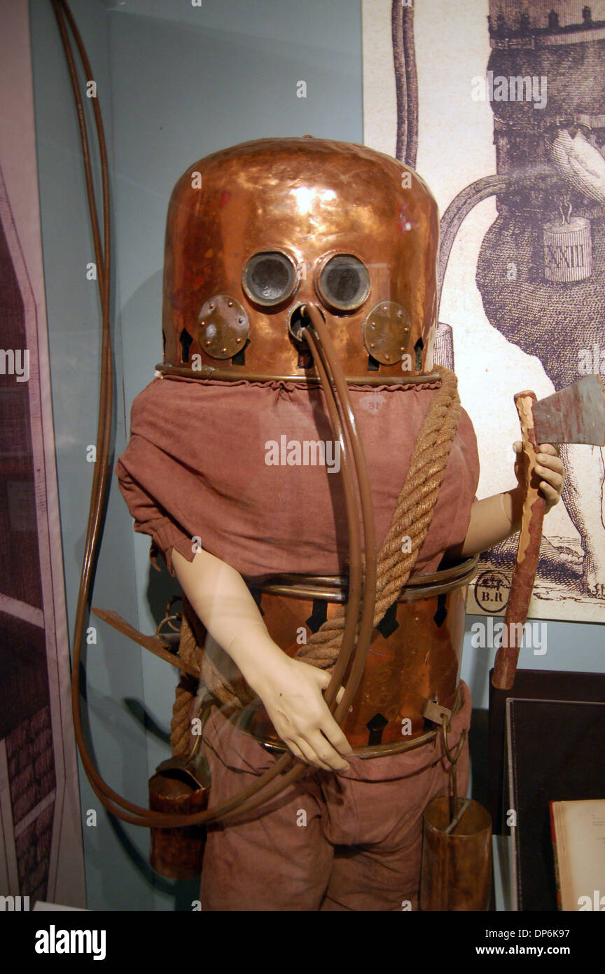 History of diving museum islamorada hi-res stock photography and images ...