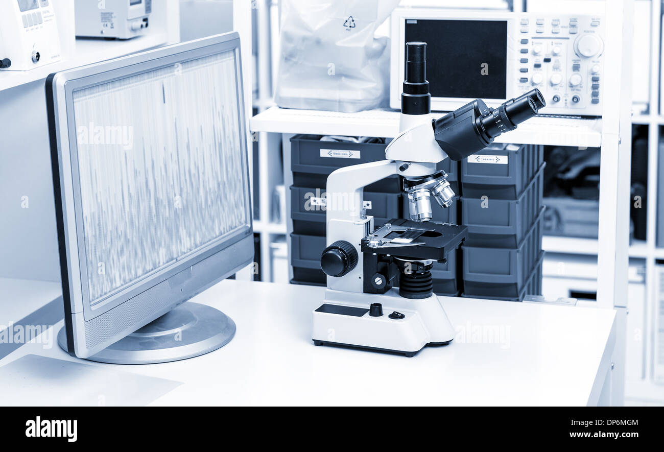 Light microscope image hi-res stock photography and images - Alamy