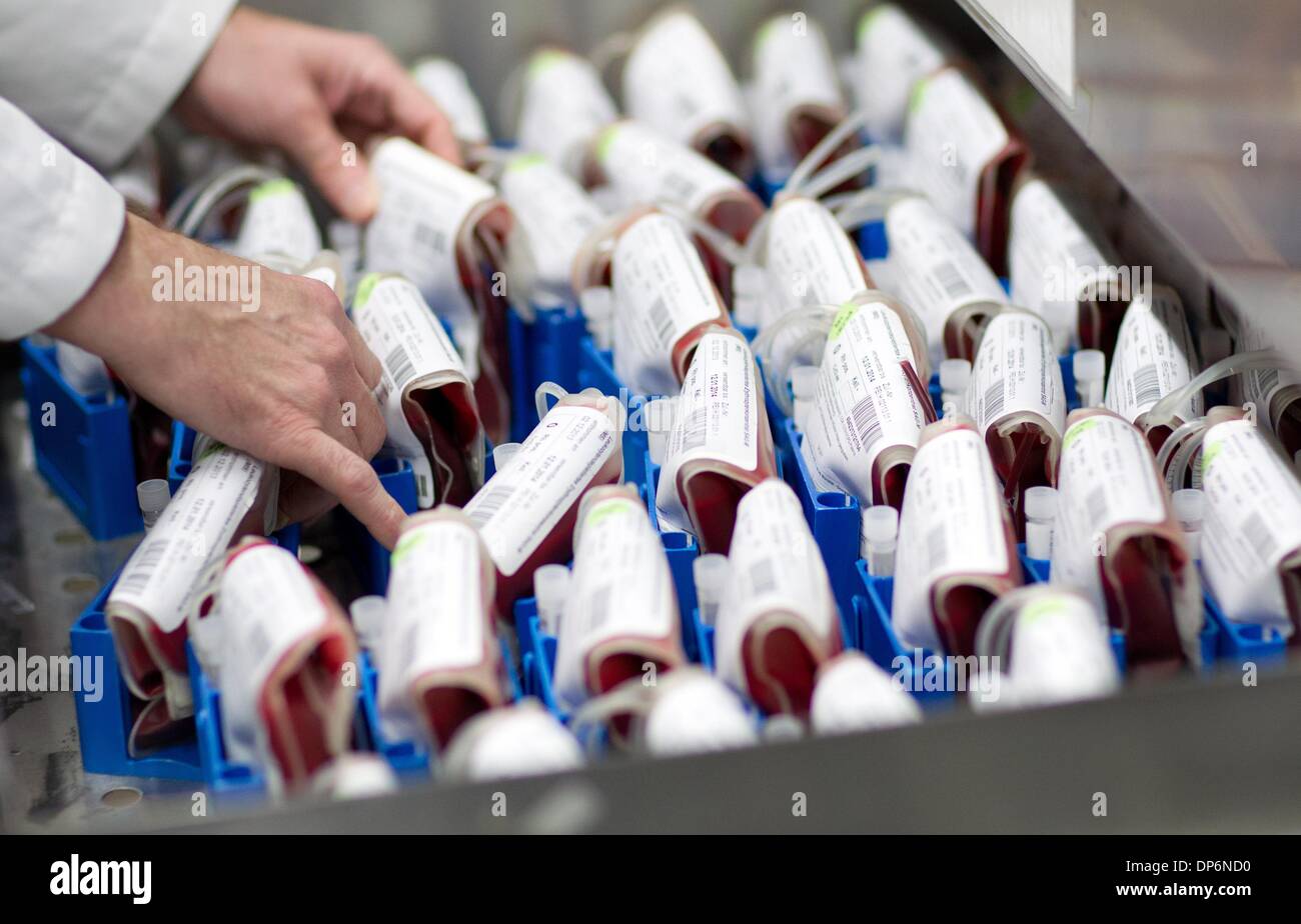 Packed red cells hi-res stock photography and images - Alamy