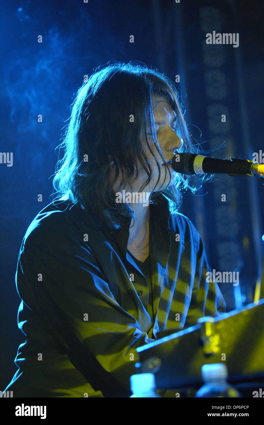 Brandon curtis keyboards hi-res stock photography and images - Alamy