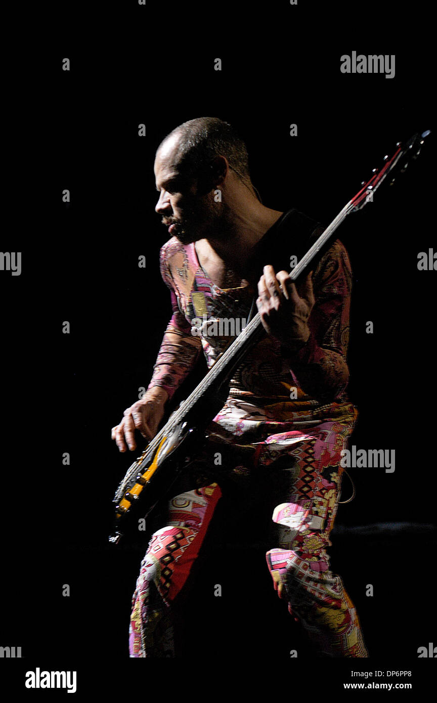 Flea bass guitarist hi-res stock photography and images - Alamy