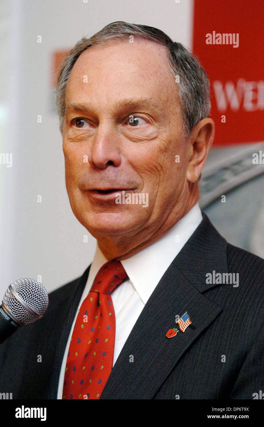 Oct 26, 2006; MANHATTAN, NY, USA; Mayor MICHAEL BLOOMBERG speaking as ...