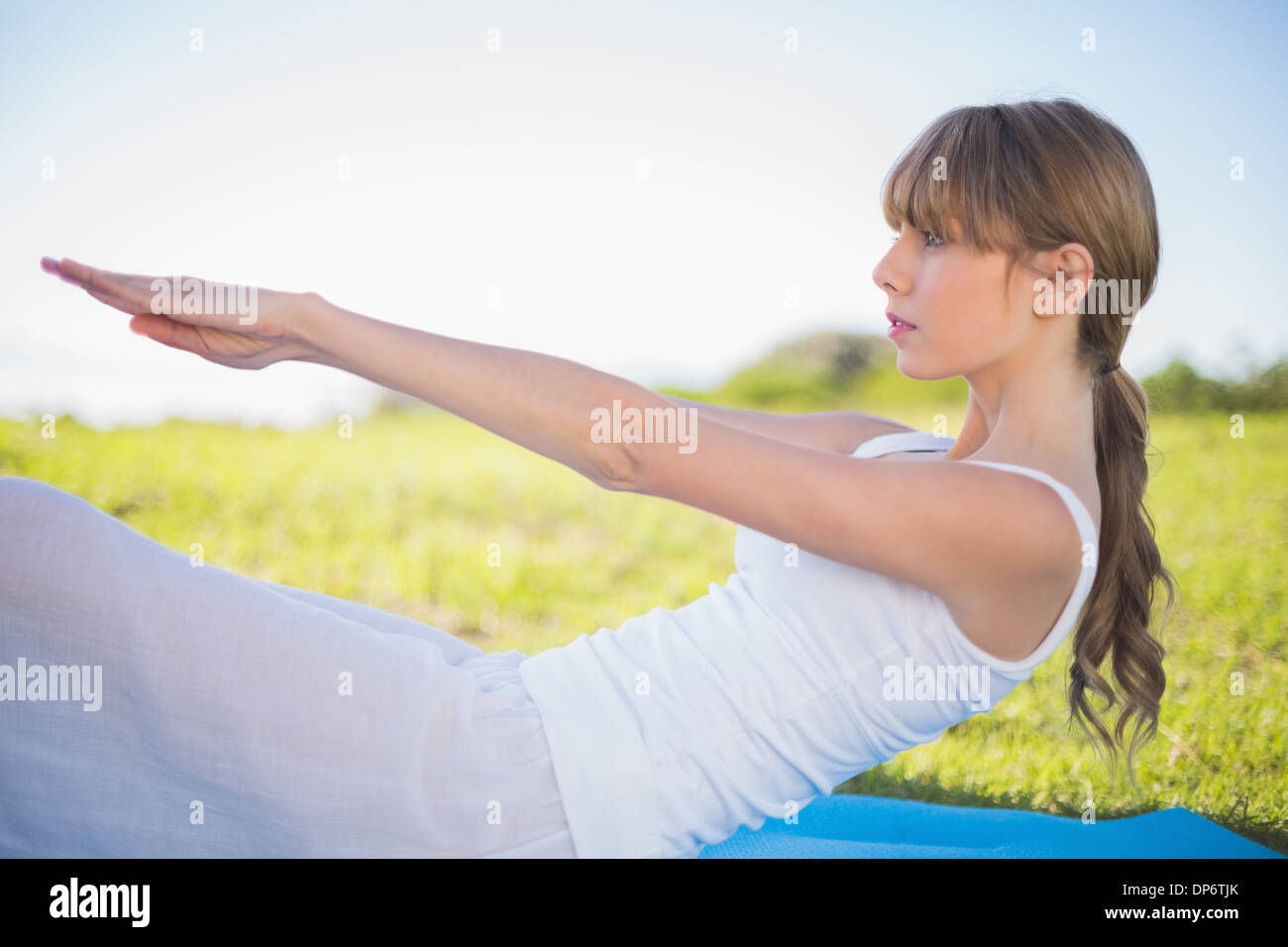 Core muscles woman hi-res stock photography and images - Alamy
