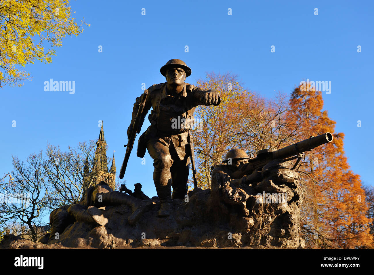 Cameronians (Scottish Rifles) war memorial in Kelvingrove Park, Glasgow ...