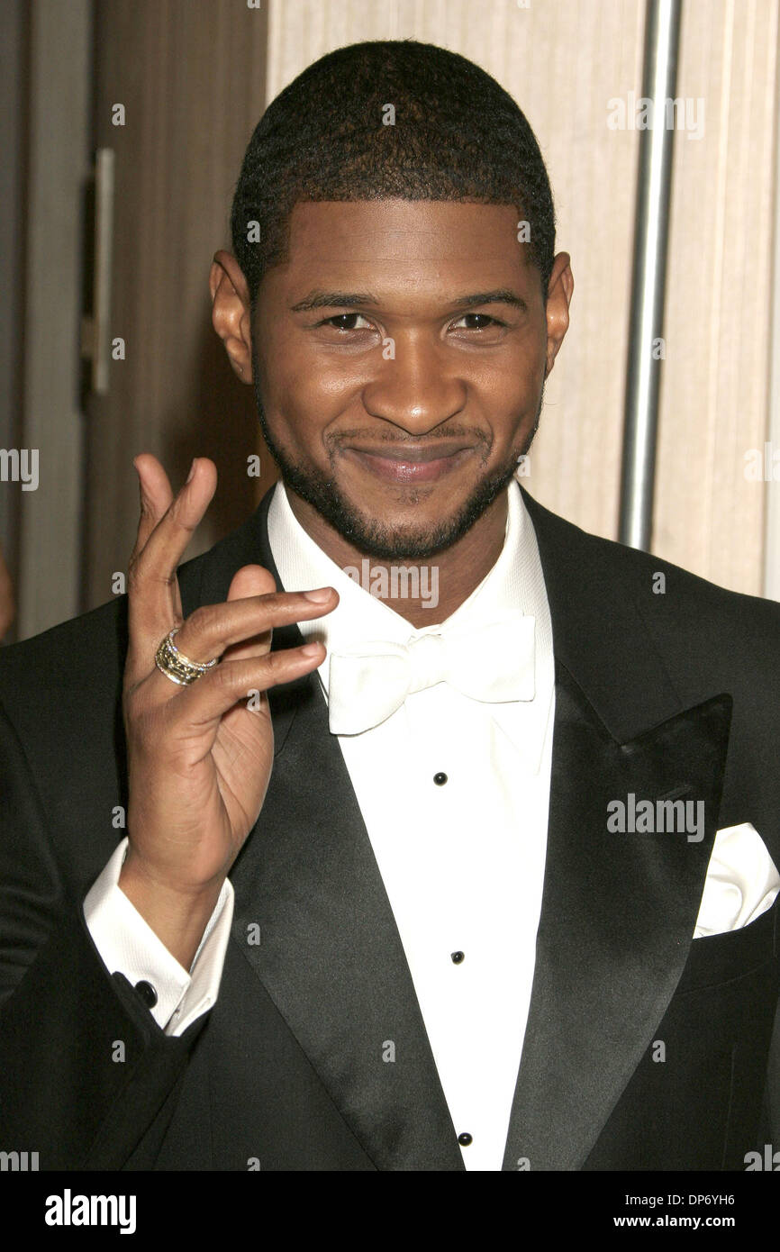 Oct 28, 2006; Los Angeles, CA, USA; SInger USHER at the The 17th ...