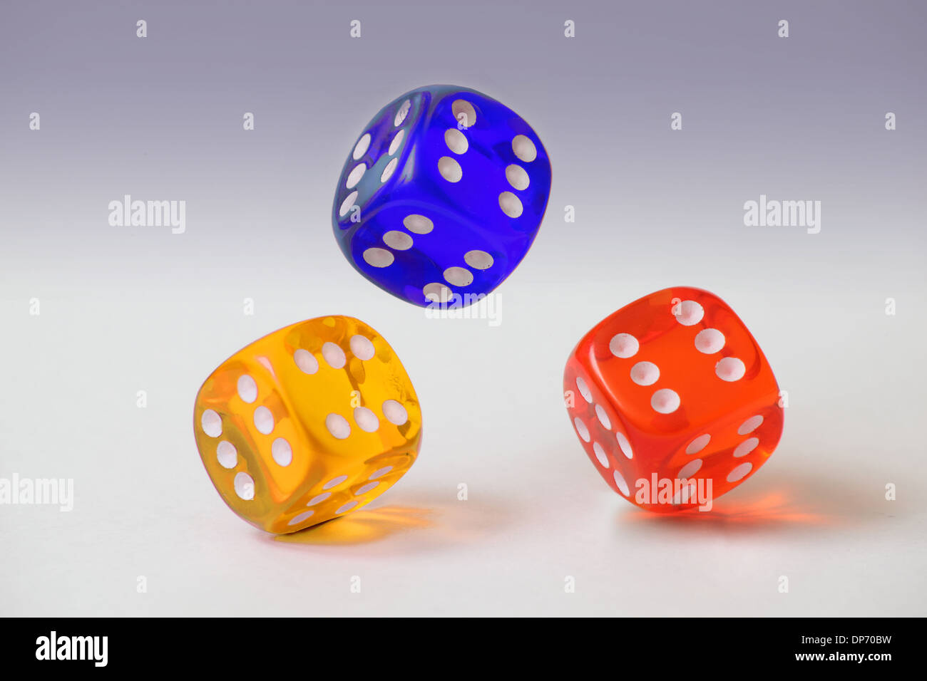 6 dice hi-res stock photography and images - Alamy