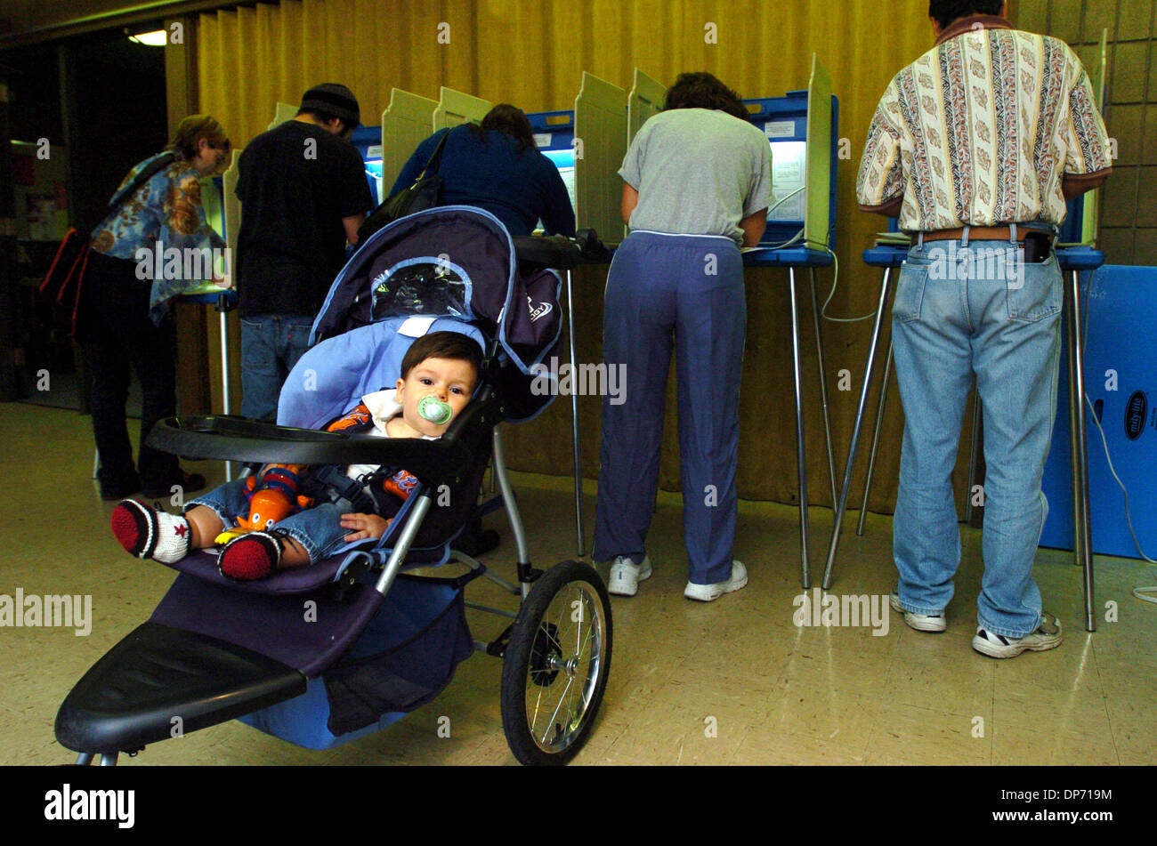Nov 07, 2006; Concord, CA, USA; 14-month-old Max Dutra-Witt waits in ...