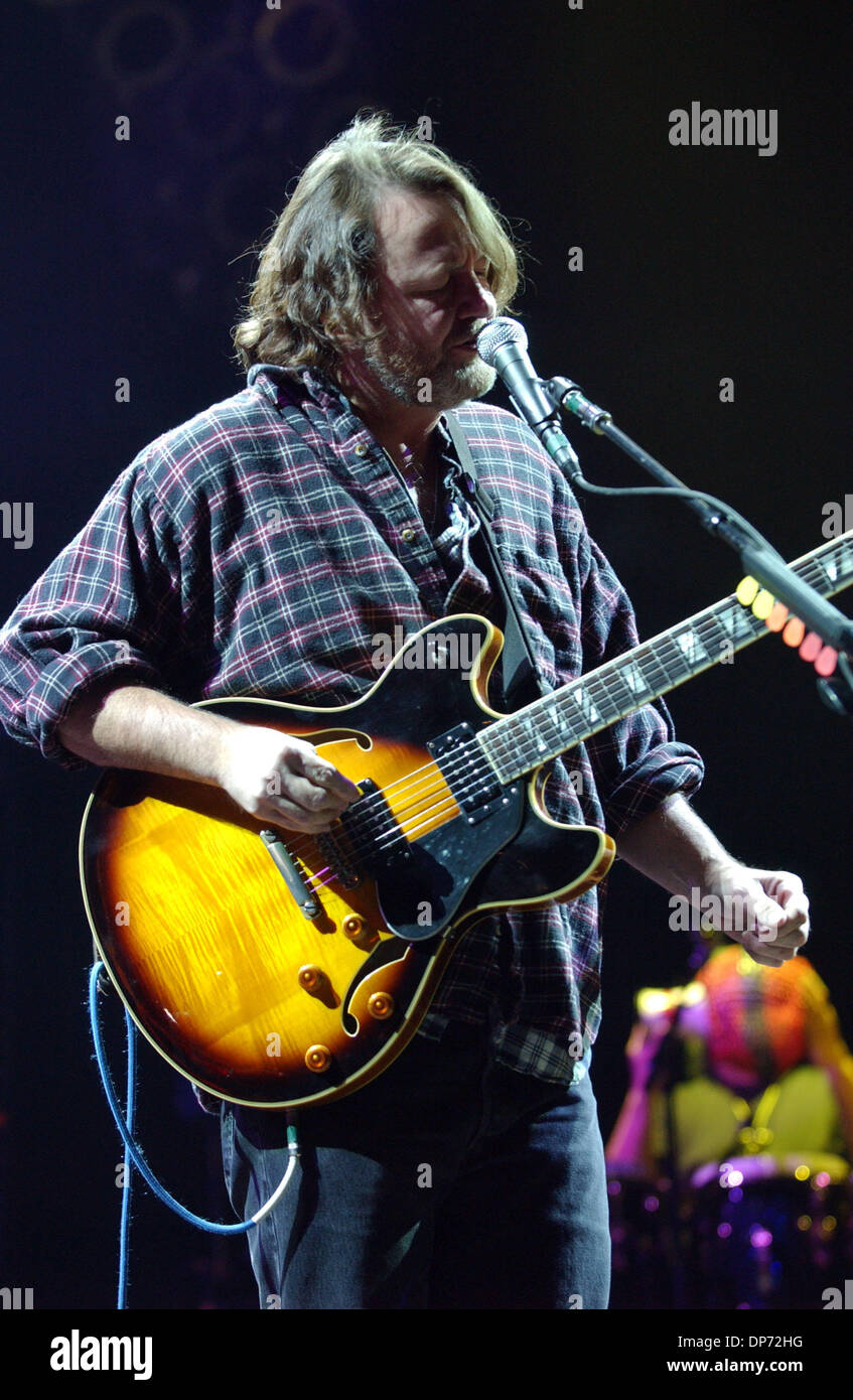 John bell widespread panic hi-res stock photography and images - Alamy