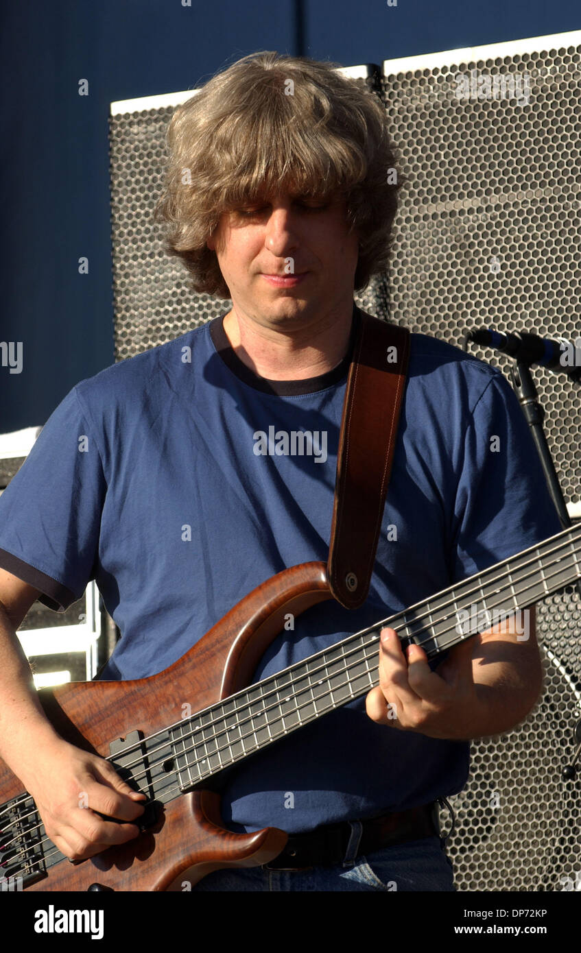 Oct 29, 2006; Las Vegas, NV, USA; Bass Guitarist MIKE GORDON who is an ...