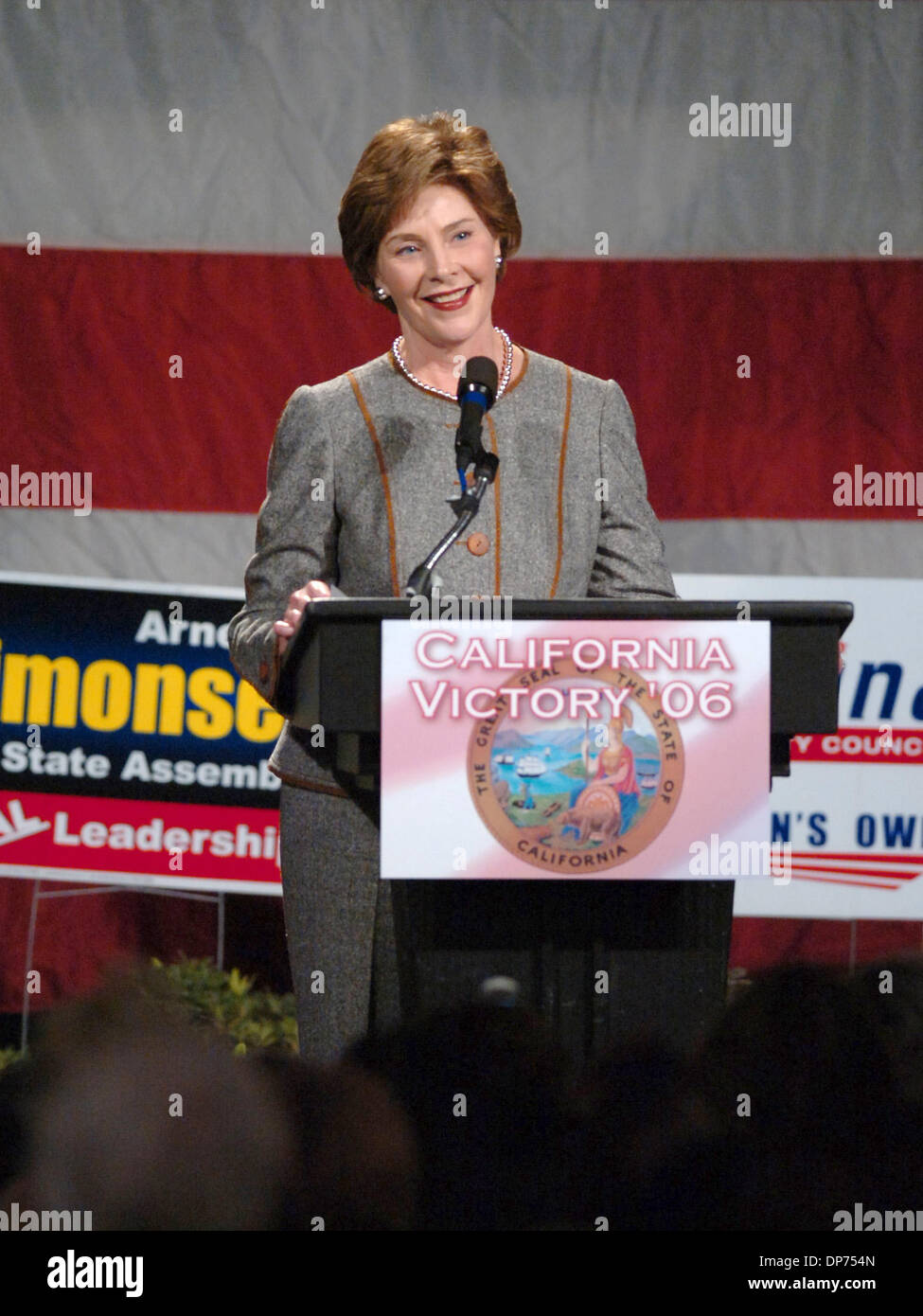 Nov 03, 2006; Pleasanton, CA, USA; First Lady LAURA BUSH speaks in ...