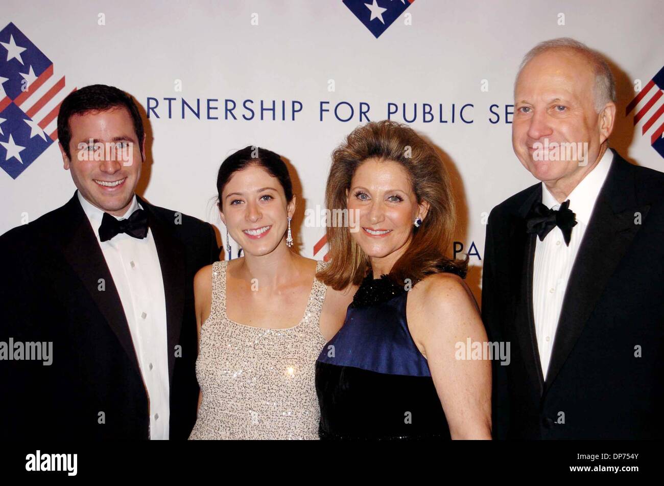 Dec. 11, 2006 - New York, New York, U.S. - SENATOR JOSEPH LIEBERMAN AND ...