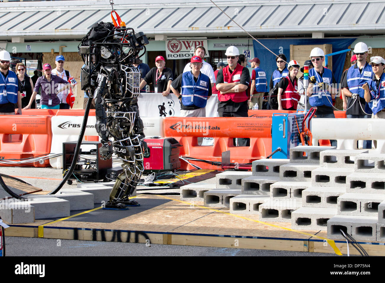 Boston Dynamic's Atlas robot during the DARPA Rescue Robot Showdown at ...