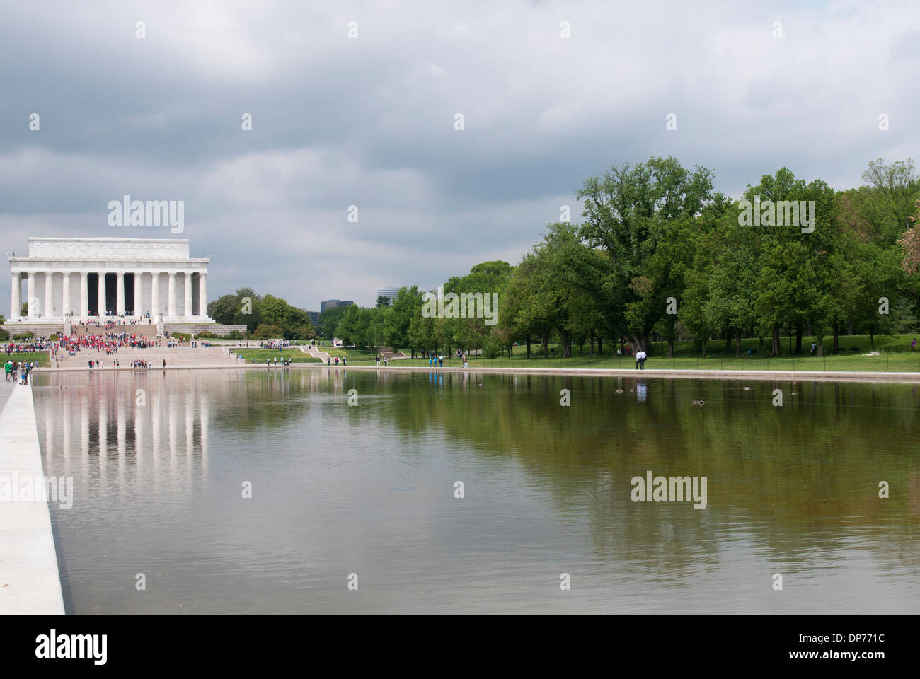 The Lincoln Memorial Reflecting Pool in Washington DC, USA Stock Photo ...