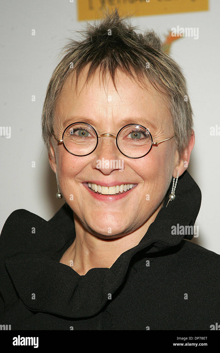 Mary beth hurt hi-res stock photography and images - Alamy