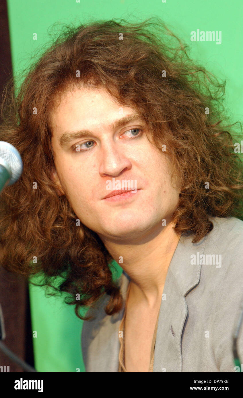 Oct 28, 2006; Las Vegas, NV, USA; Musician DAVID KEUNING of the band ...