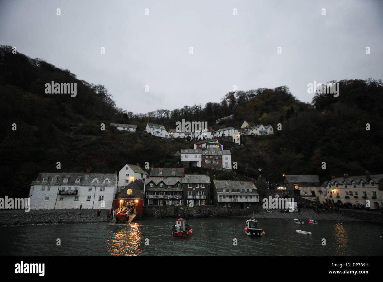 Closely harbour hi-res stock photography and images - Alamy