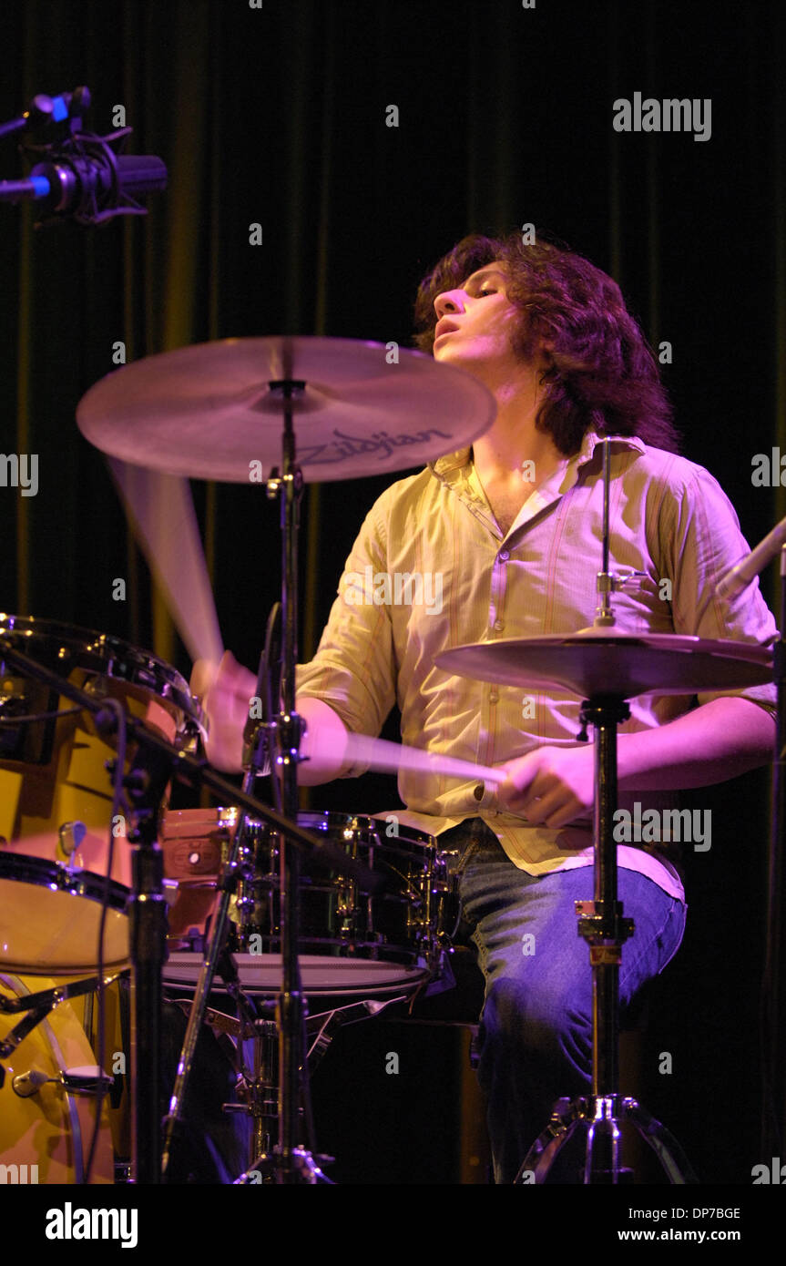 Guitar wizard hi-res stock photography and images - Alamy