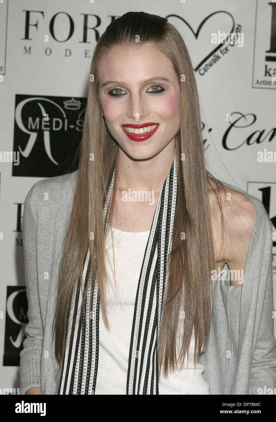 Nov 10, 2006; Los Angeles, CA, USA; Model DREE HEMINGWAY (Mariel ...