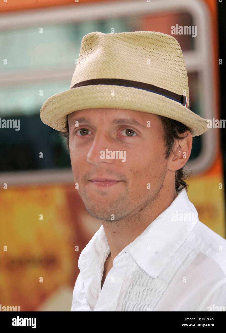 Nov 12, 2006; Hollywood, California, USA; Musician JASON MRAZ at the ...