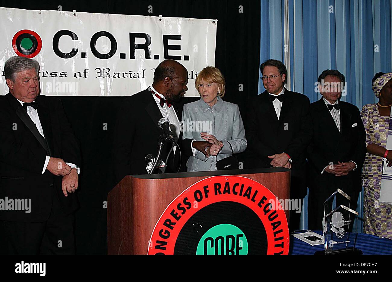 Sheraton new york hotel and tower hi-res stock photography and images ...