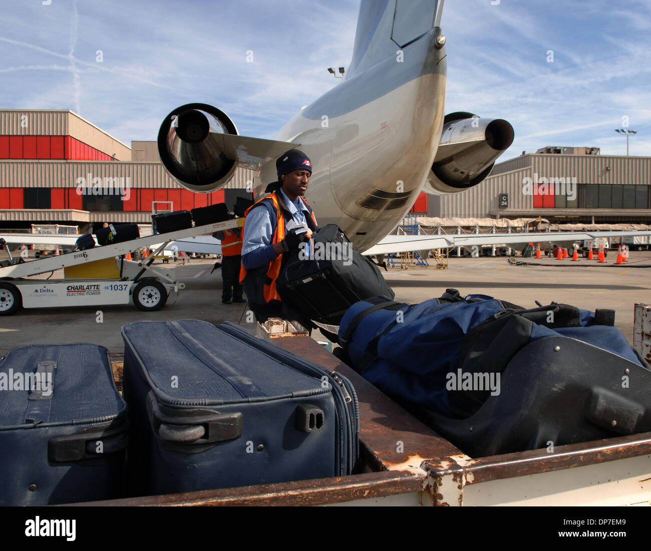 Atlantic southeast airlines hi-res stock photography and images - Alamy