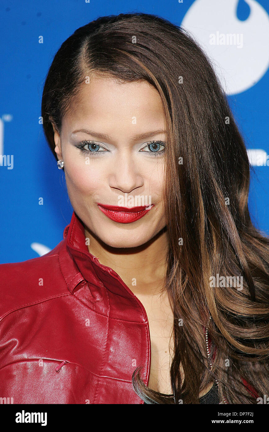 Nov 13, 2006; Los Angeles, CA, USA; Singer BLU CANTRELL during arrivals ...