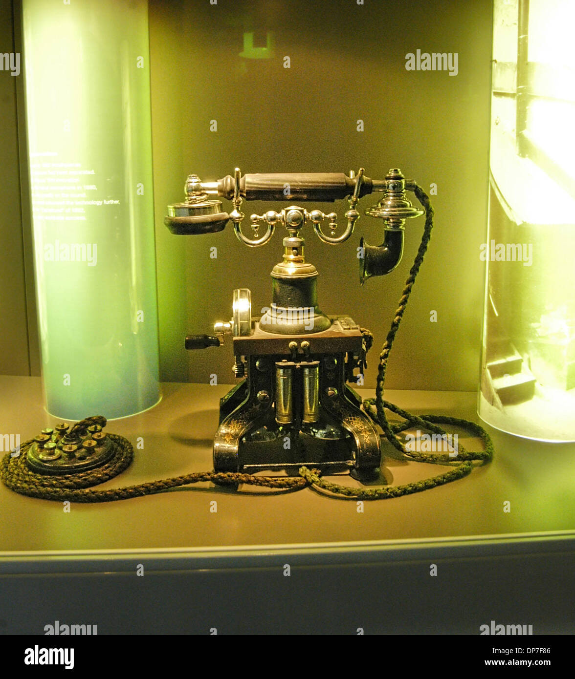 Earpiece microphone hi-res stock photography and images - Alamy