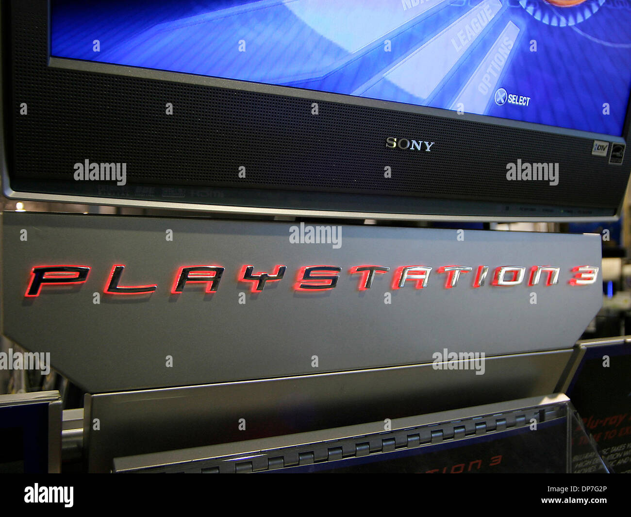 Playstation 3 console hi-res stock photography and images - Alamy