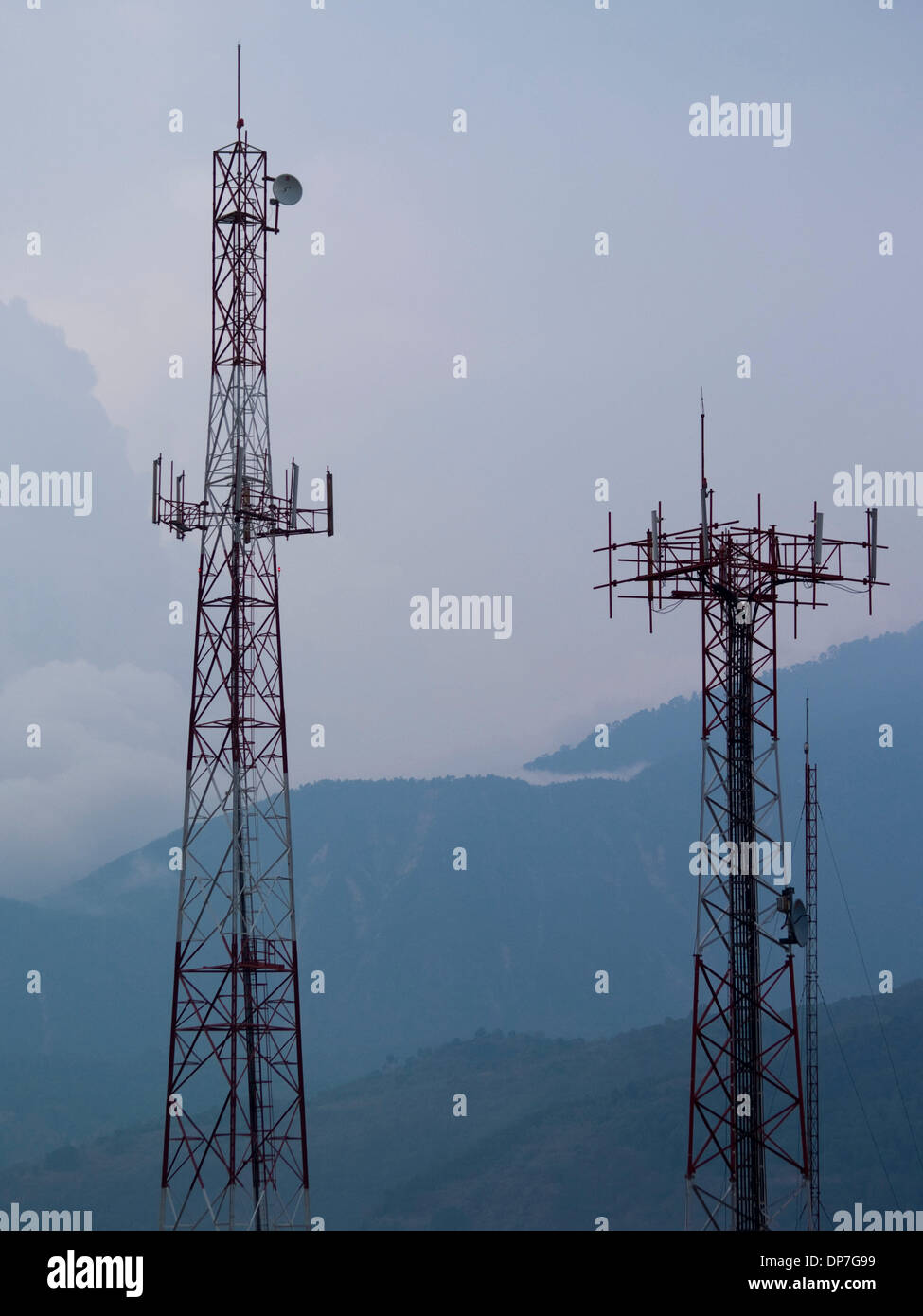 Mar 24, 2006 - Santiago Atitlan, Solola, Guatemala - Cellphone towers ...