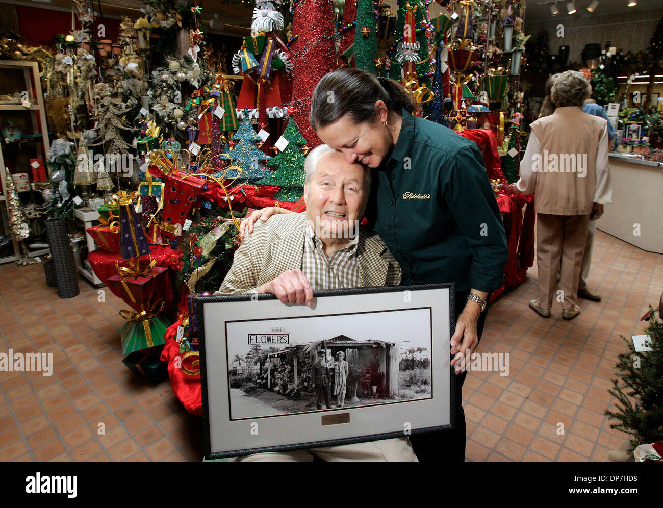 Gina phillips hi-res stock photography and images - Alamy