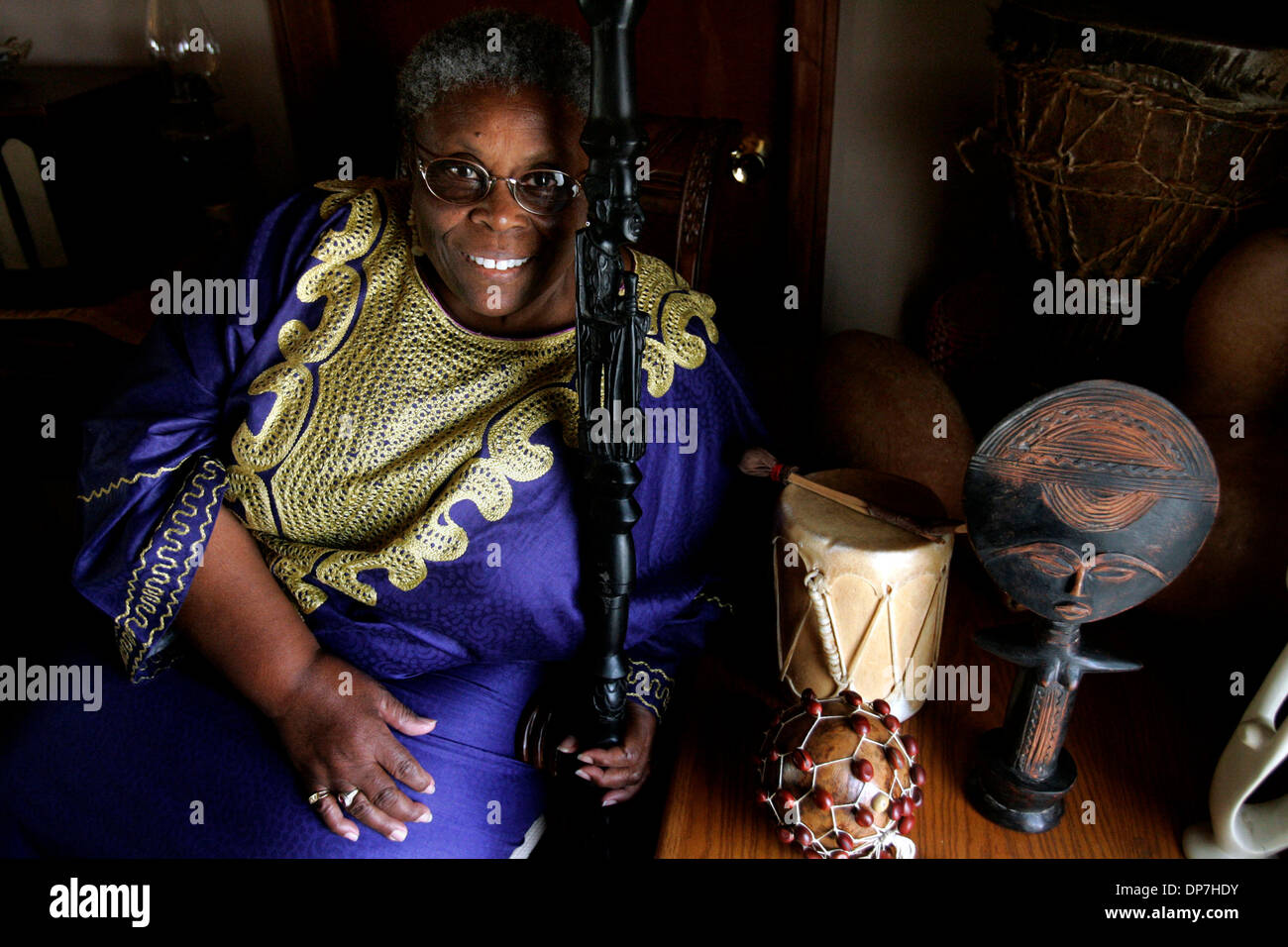 Professional storytellers hi-res stock photography and images - Alamy