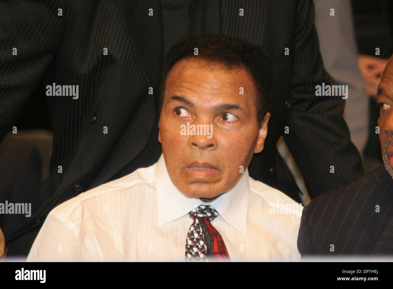 Nov 11, 2006; New York, NY, USA; Laila Ali vs Shelly Burton boxing ...