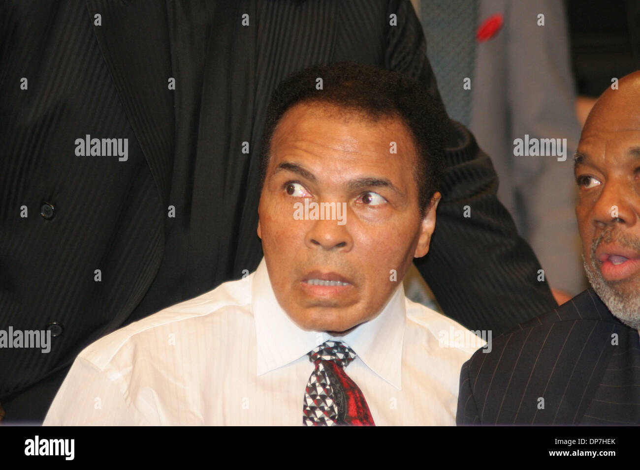 Boxing match madison square garden hi-res stock photography and images ...