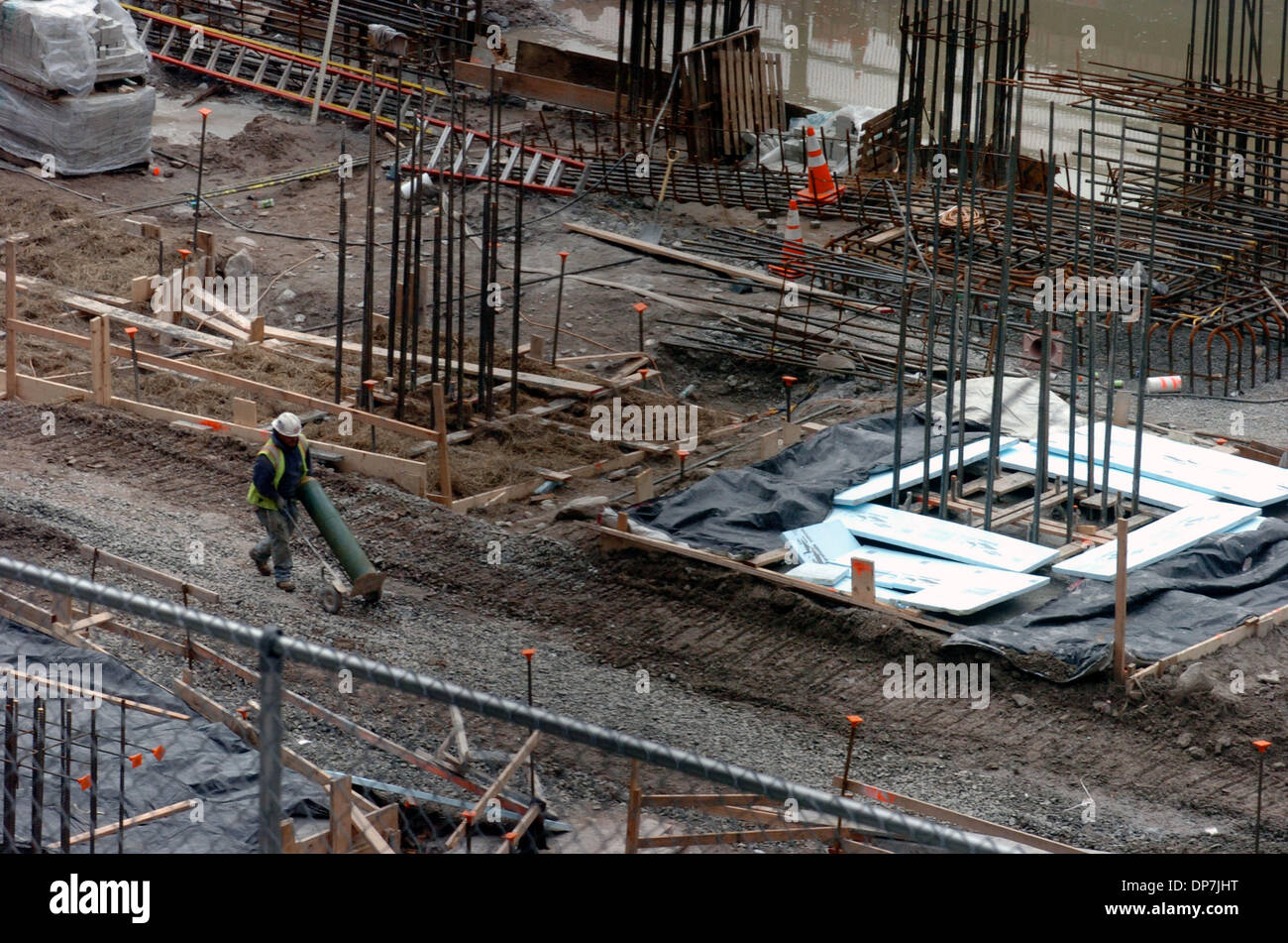 Nov 19, 2006; MANHATTAN, NEW YORK, USA; Construction on the rebuilding ...