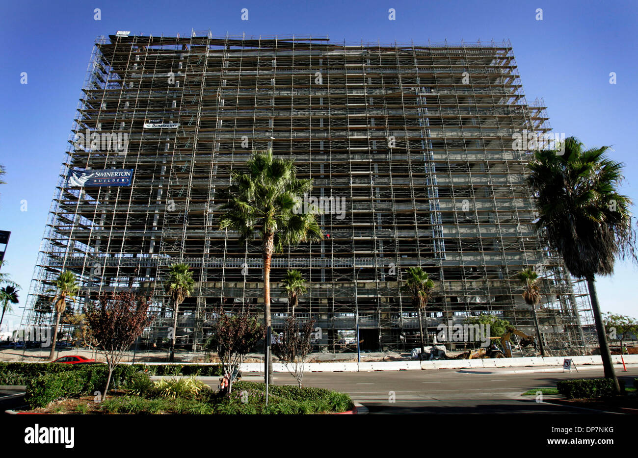 Construction mandatory signs hi-res stock photography and images - Alamy