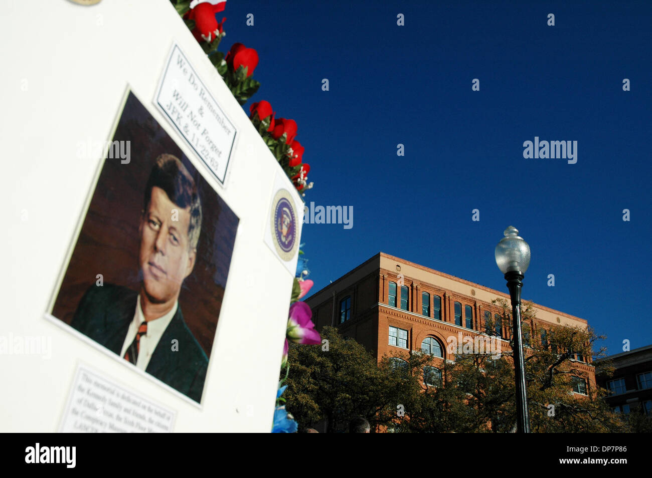 The sixth floor window hi-res stock photography and images - Alamy