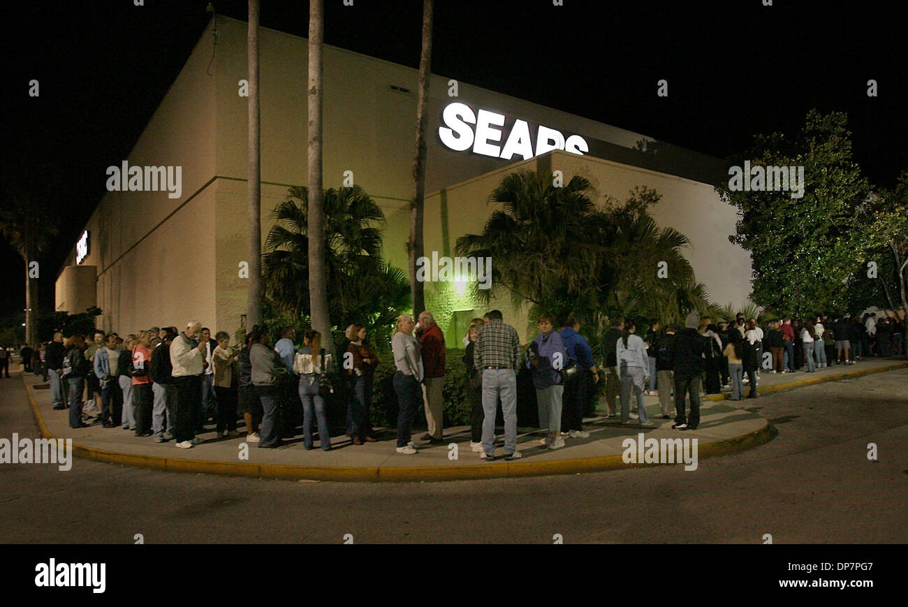 Boynton beach mall hi-res stock photography and images - Alamy